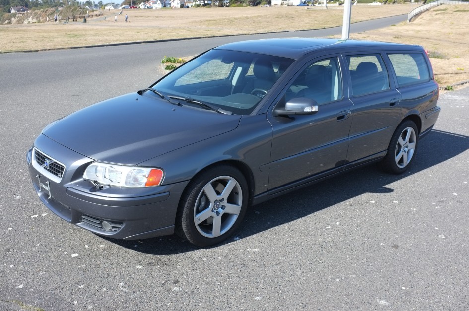 2007 Volvo V70R - Forward Auto Gallery