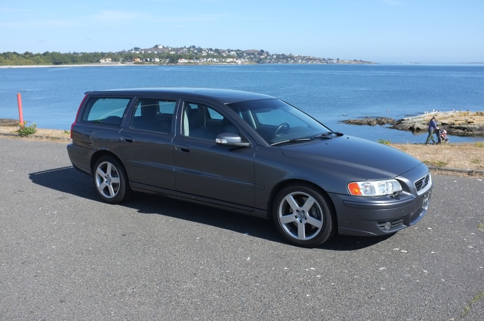 2007 Volvo V70R - Forward Auto Gallery